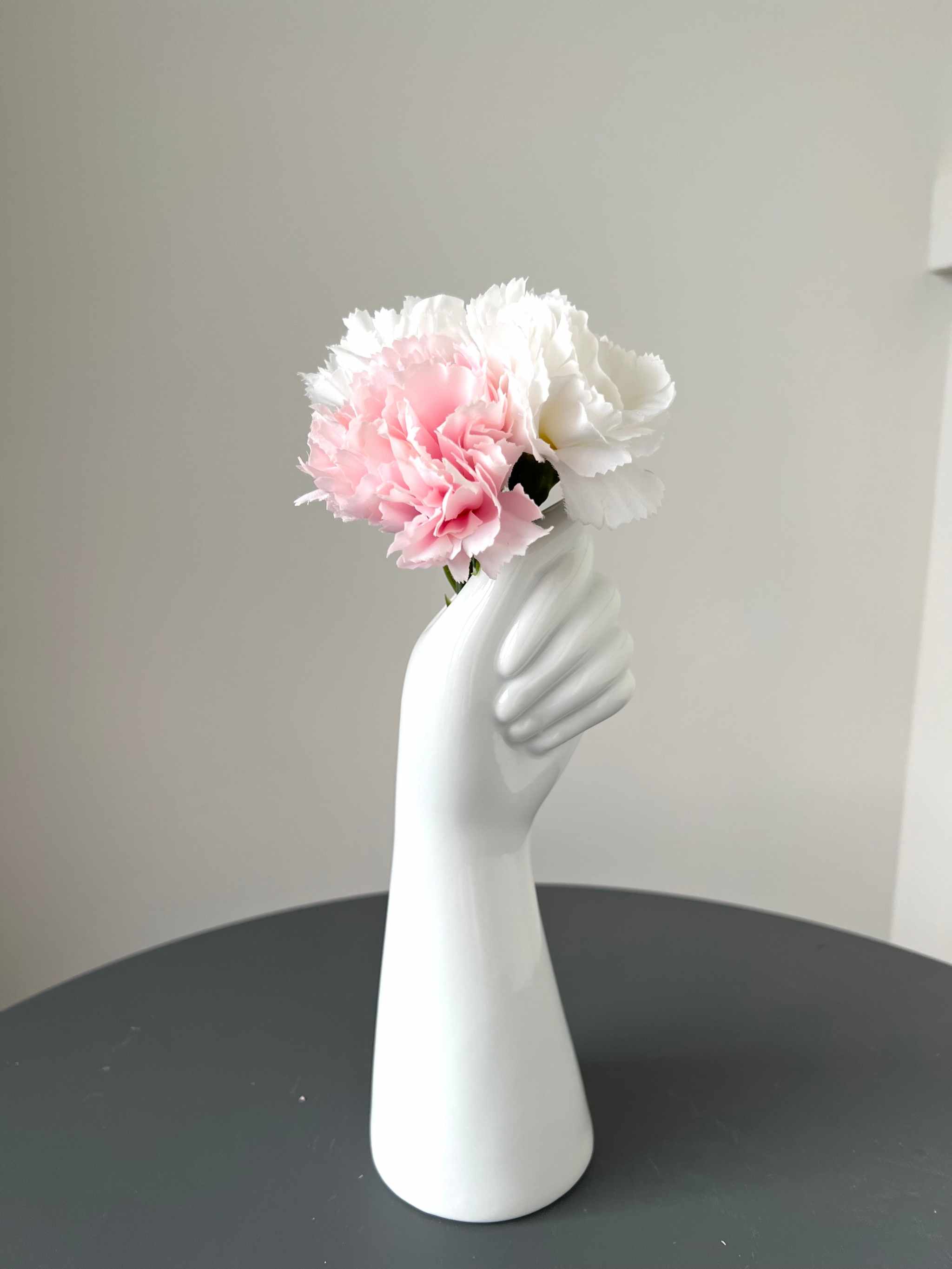 MOREWELL® Hand-Shaped Porcelain Vase- Unique Artistic Home Decor